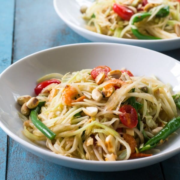 Thai Green Papaya Salad (Som Tum)