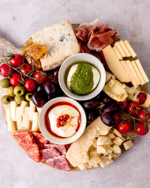 How to Make an Easy Italian Charcuterie Board