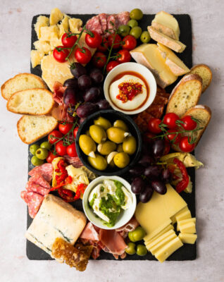 How to Make an Easy Italian Charcuterie Board