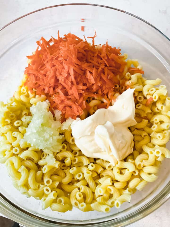 Hawaiian Macaroni Salad (Authentic and Creamy!) - The Little Ferraro ...