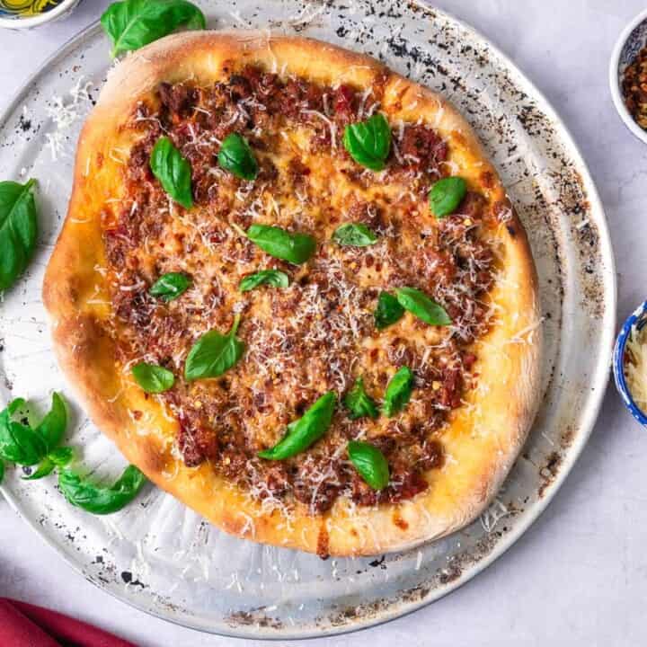 Prosciutto and Caramelized Pear Pizza with Balsamic Glaze - The Little ...