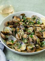 Steamed Clams with White Wine and Garlic - The Little Ferraro Kitchen